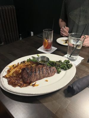 LORETTO CHOPHOUSE - Updated January 2026 - 10 Photos - 130 Railway St W ...