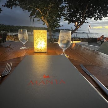 MANTA - Updated August 2024 - 848 Photos & 389 Reviews - 62-100 Mauna ...
