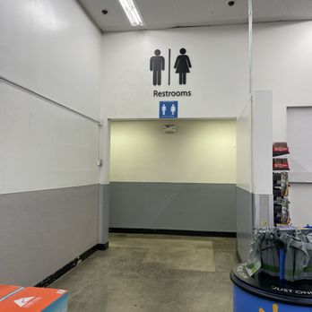 WALMART - Updated February 2025 - 245 Photos & 381 Reviews - 12549 ...