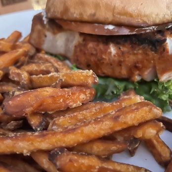 BACKSTREETS GRILL - Updated May 2024 - 327 Photos & 286 Reviews - 2400 ...