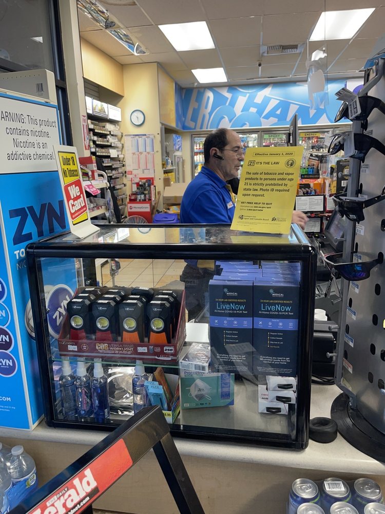 ARCO - Updated May 2024 - 16 Photos & 25 Reviews - 21201 44th Ave W ...