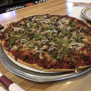 KAISER’S PIZZA & PUB - Updated June 2024 - 99 Photos & 182 Reviews ...