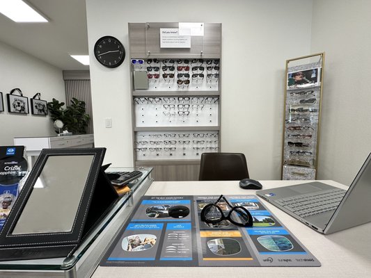 STATE STREET OPTOMETRY - Updated August 2024 - 22 Photos & 18 Reviews ...