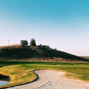 HANK’S SWANK PAR 3 GOLF COURSE AND DRIVING RANGE - 10 Photos & 28 ...