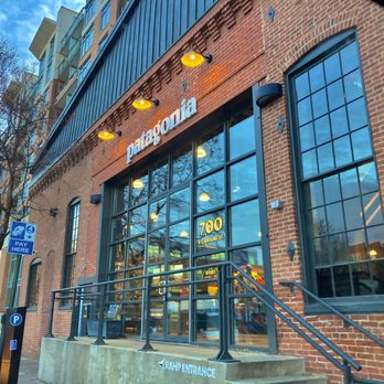 PATAGONIA OUTLET BALTIMORE - Updated December 2025 - 64 Photos & 10 ...