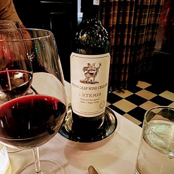 THE MONARCH - Updated December 2025 - 94 Photos & 126 Reviews - 411 S ...