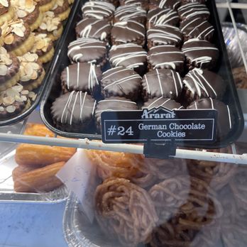 ARARAT BAKERY - Updated October 2025 - 89 Photos & 131 Reviews - 7112 ...