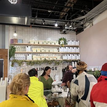 LINEAGE COFFEE ROASTING - Updated August 2024 - 354 Photos & 257 ...