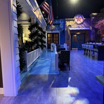 GARRISON - Updated November 2024 - 820 Photos & 279 Reviews - 101 Red ...