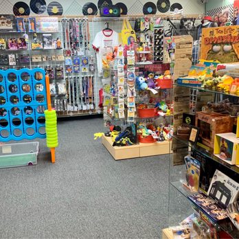 RETRO EMPORIUM - Updated July 2025 - 14 Photos & 14 Reviews - 328 W ...