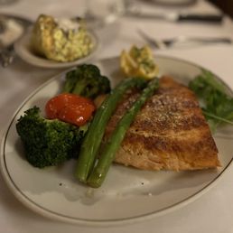 LA CASTILE STEAK HOUSE & SEAFOOD RESTAURANT - Updated December 2025 ...