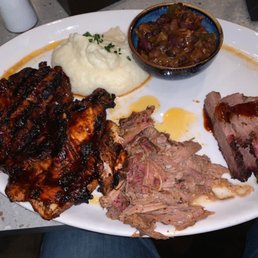 GUS’S BBQ - Updated July 2024 - 1487 Photos & 997 Reviews - 20179 W ...