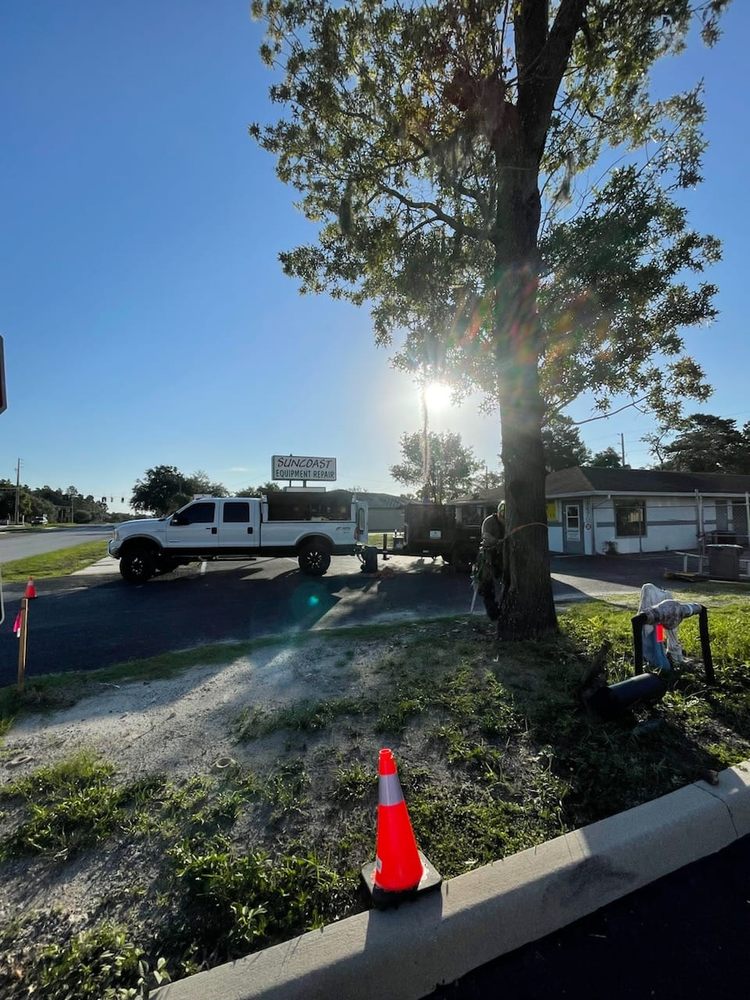 SIMPLE CARE TREE SERVICE - Updated July 2025 - 12 Photos - Homosassa ...