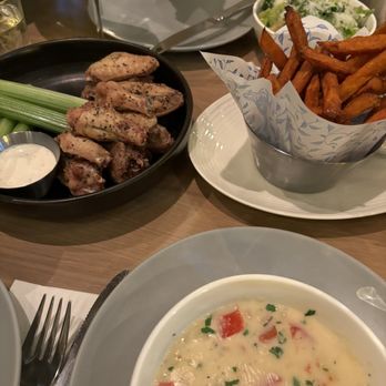 EARLS KITCHEN + BAR - Updated April 2025 - 49 Photos & 18 Reviews - 55 ...