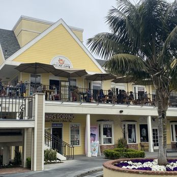 VINAKA CAFE - Updated 05/2025 - 335 Photos & 646 Reviews - 300 Carlsbad ...