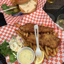 PACIFIC INN PUB - 193 Photos & 359 Reviews - Dive Bars - 3501 Stone Way ...