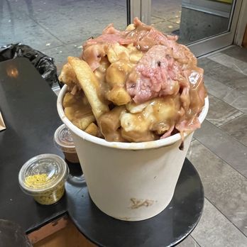 FRITZ EUROPEAN FRY HOUSE - Updated July 2024 - 894 Photos & 848 Reviews ...