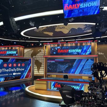 THE DAILY SHOW - Updated October 2025 - 235 Photos & 266 Reviews - 733 ...