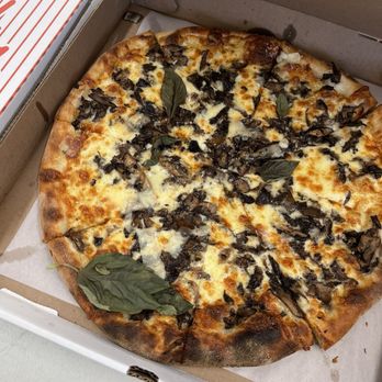 PIZZATA PIZZERIA - Updated June 2024 - 165 Photos & 121 Reviews - 240 S ...
