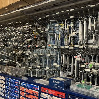 CANNON BEACH HARDWARE AND PUBLIC HOUSE - Updated April 2025 - 443 ...