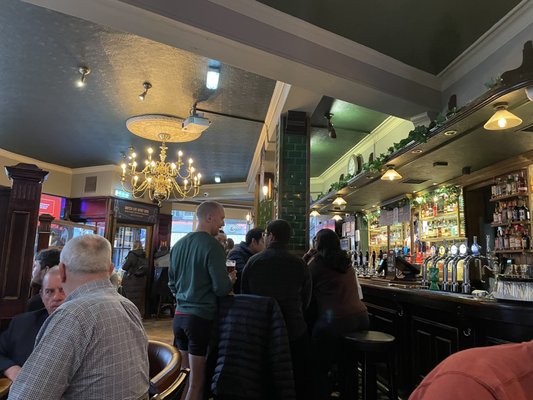 DOCTORS - Updated December 2025 - 59 Photos & 71 Reviews - 32 Forrest ...