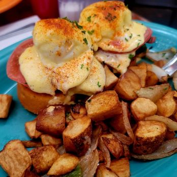 TOWER CAFE - 5530 Photos & 4928 Reviews - 1518 Broadway, Sacramento ...