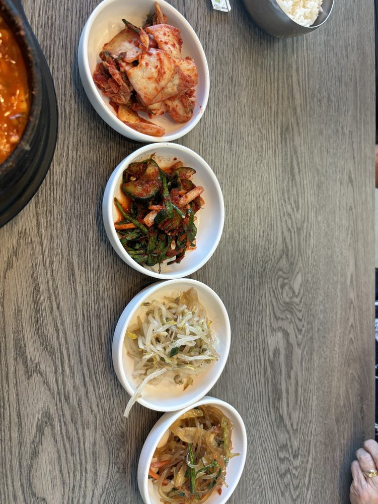 SEOUL COOK - Updated April 2024 - 32 Photos - 400 Keawe St, Honolulu ...