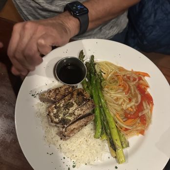 MIDDLE GROUNDS GRILL - Updated March 2025 - 554 Photos & 897 Reviews ...