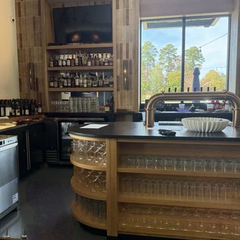 OAKVIEW PUBLIC HOUSE - Updated January 2026 - 50 Photos & 15 Reviews ...