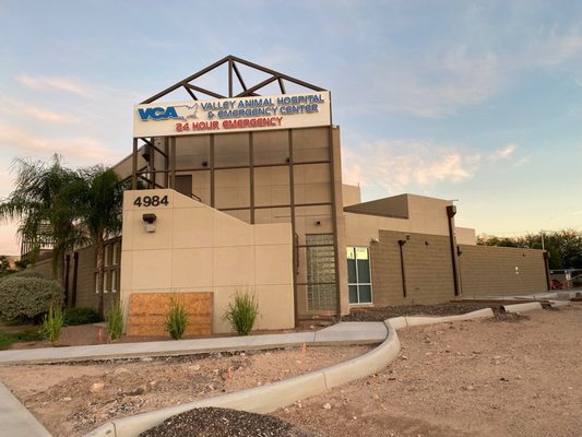 VCA VALLEY ANIMAL HOSPITAL AND EMERGENCY CENTER - Updated November 2025 ...