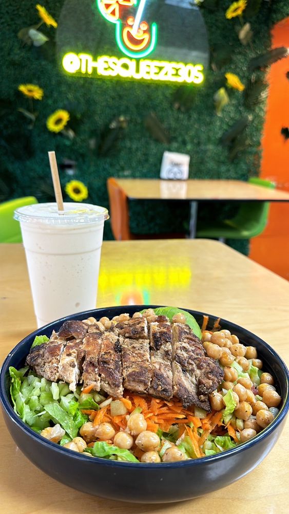 THE SQUEEZE JUICE BAR - Updated December 2025 - 295 Photos & 98 Reviews ...