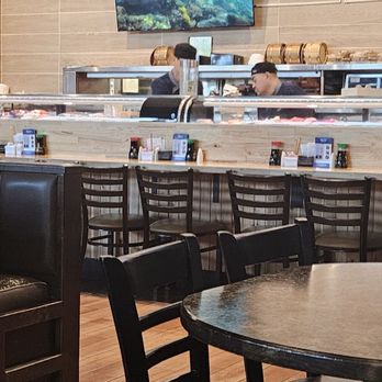 BLUEFIN - Updated October 2025 - 195 Photos & 82 Reviews - 615 Main St ...