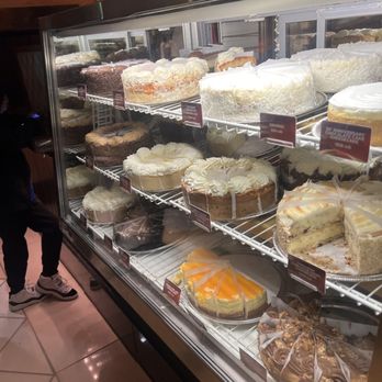 THE CHEESECAKE FACTORY - Updated January 2025 - 817 Photos & 878 ...