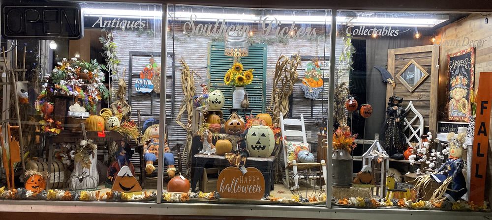 SOUTHERN PICKERS - Updated December 2025 - 17 Photos - 309 Main St ...