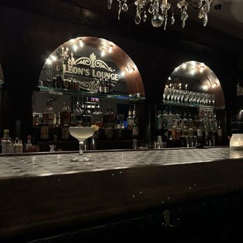 LEON’S LOUNGE - Updated January 2026 - 203 Photos & 179 Reviews - 1006 ...