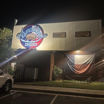 ARMADILLO DEN - Updated May 2024 - 147 Photos & 147 Reviews - 10106 Manchaca Rd, Austin, Texas ...