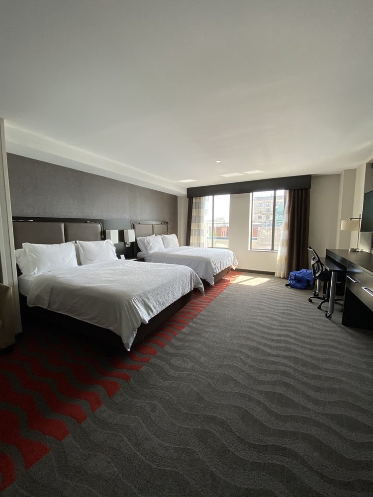 HOLIDAY INN EXPRESS SPRINGFIELD DOWNTOWN - 22 Photos & 21 Reviews - 145 ...