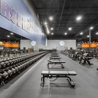 CRUNCH FITNESS - PENSACOLA - Updated February 2026 - 15 Photos - 6235 N ...