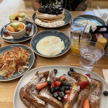 CARNEGIE DINER & CAFE - Updated April 2025 - 350 Photos & 203 Reviews ...