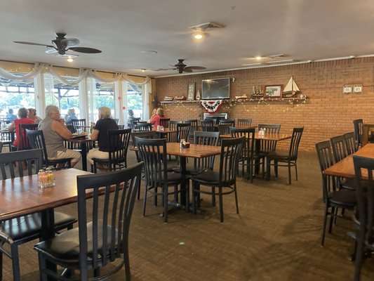 CARSON’S CREEKSIDE RESTAURANT AND LOUNGE - 172 Photos & 200 Reviews ...