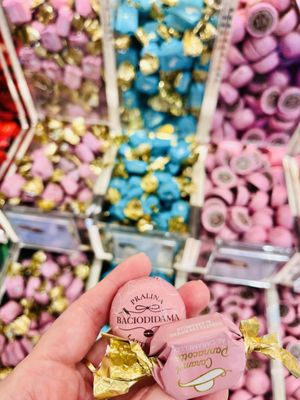 VENCHI - Updated October 2025 - 706 Photos & 194 Reviews - 4303 La ...