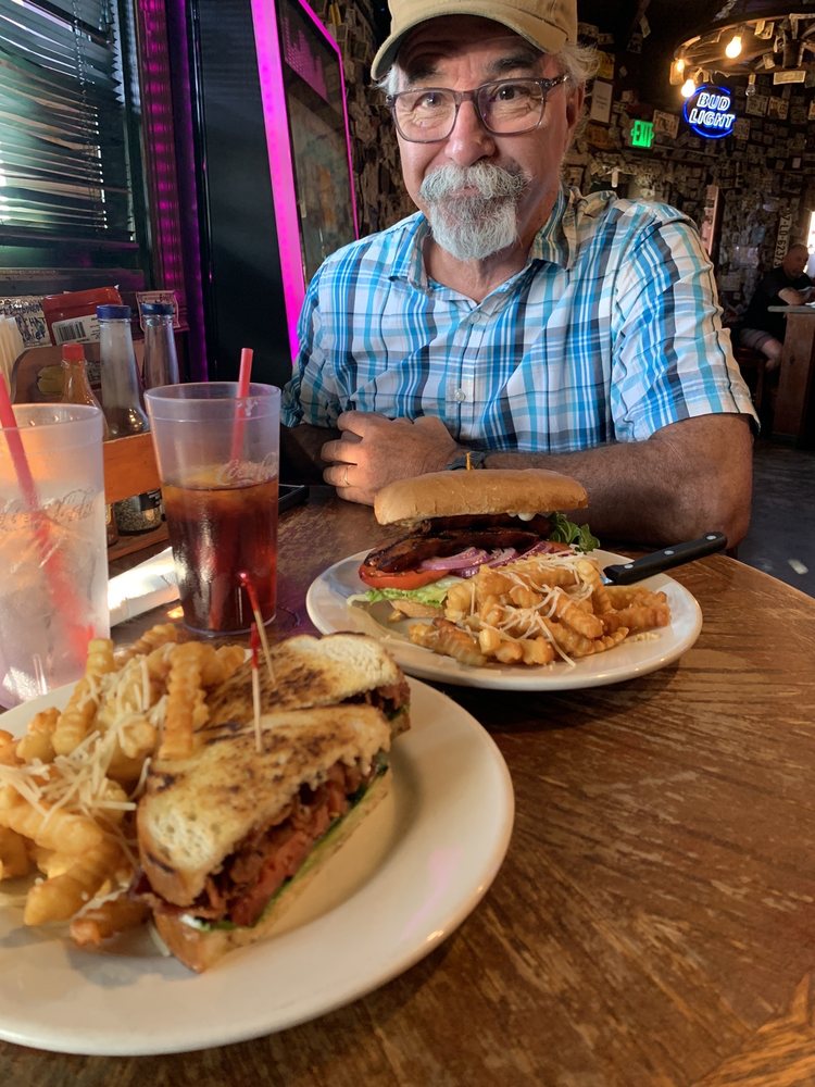 BANTA INN - 215 Photos & 117 Reviews - 22563 S 7th St, Tracy ...