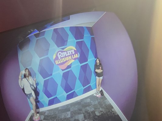 RIPLEY’S ILLUSION LAB - Updated March 2024 - 18 Photos - 917 North Ocean Blvd, Myrtle Beach ...