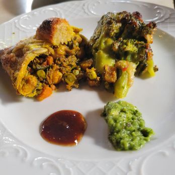 ANANDA - Updated August 2025 - 643 Photos & 717 Reviews - 7421 Maple ...