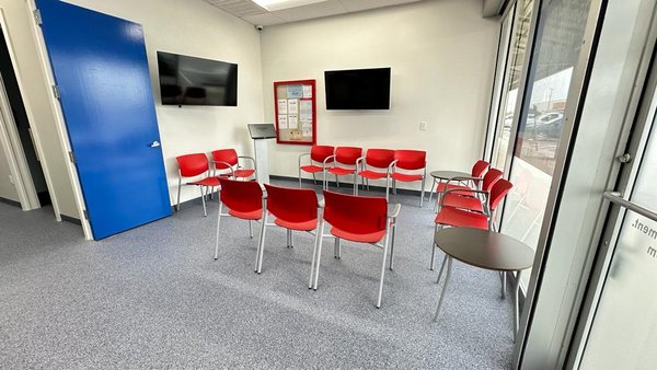 DOC-AID URGENT CARE - Updated October 2025 - 10 Photos - 2316 S Zapata ...