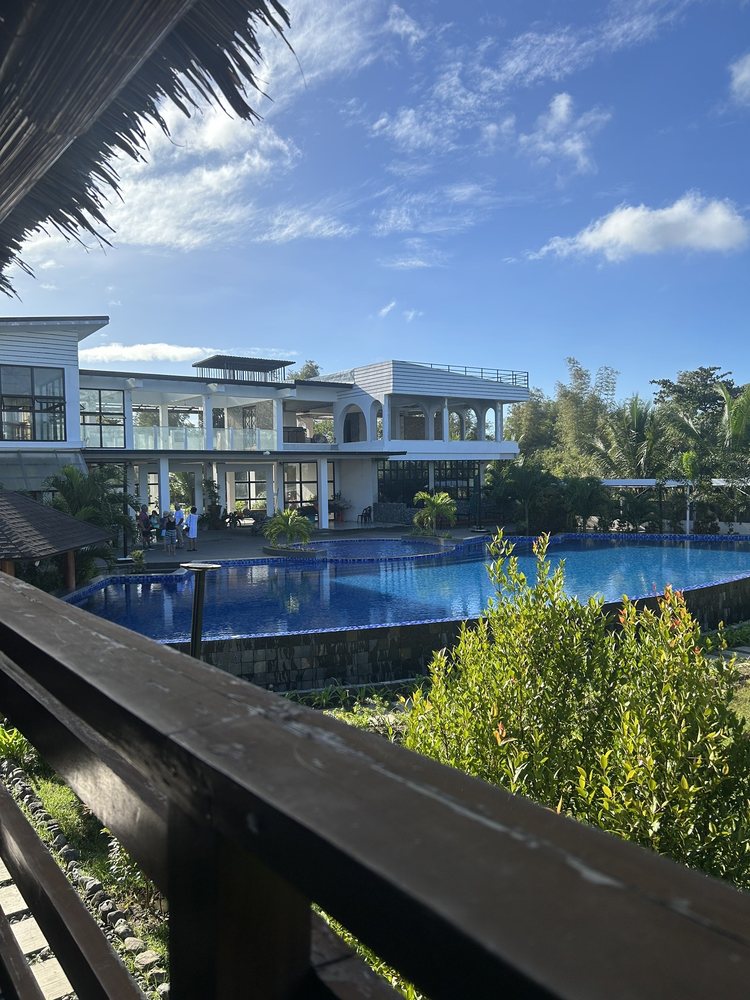 VISTAPALOMA BEACH RESORT - Belison, Antigue Province, Belison, Antique ...