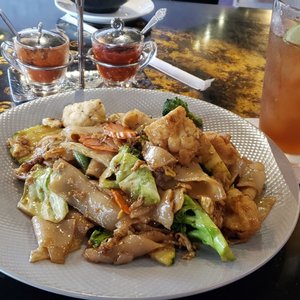 THAI TANIUM RESTAURANT - 385 Photos & 345 Reviews - 657 Center Point ...