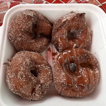 FRITTERS ON THE LAKE - Updated January 2026 - 39 Photos & 25 Reviews ...