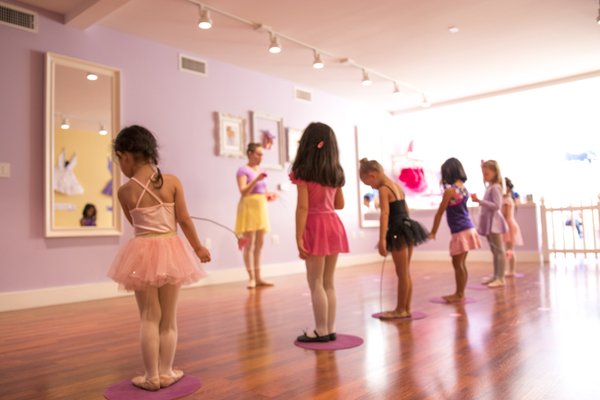 TUTU SCHOOL MONTCLAIR - 34 Photos & 45 Reviews - 6206 La Salle Ave ...