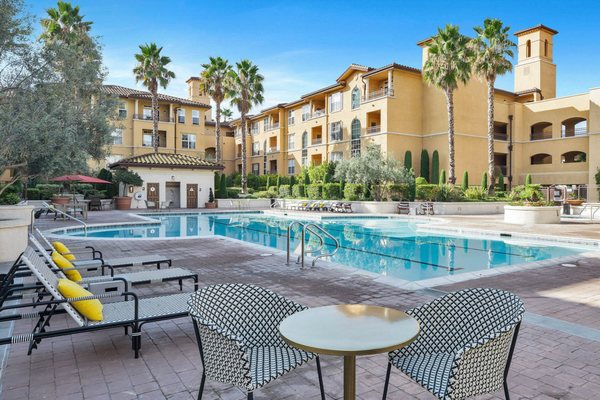 SANTA PALMIA AT PALM VALLEY APARTMENTS - Updated April 2025 - 131 ...